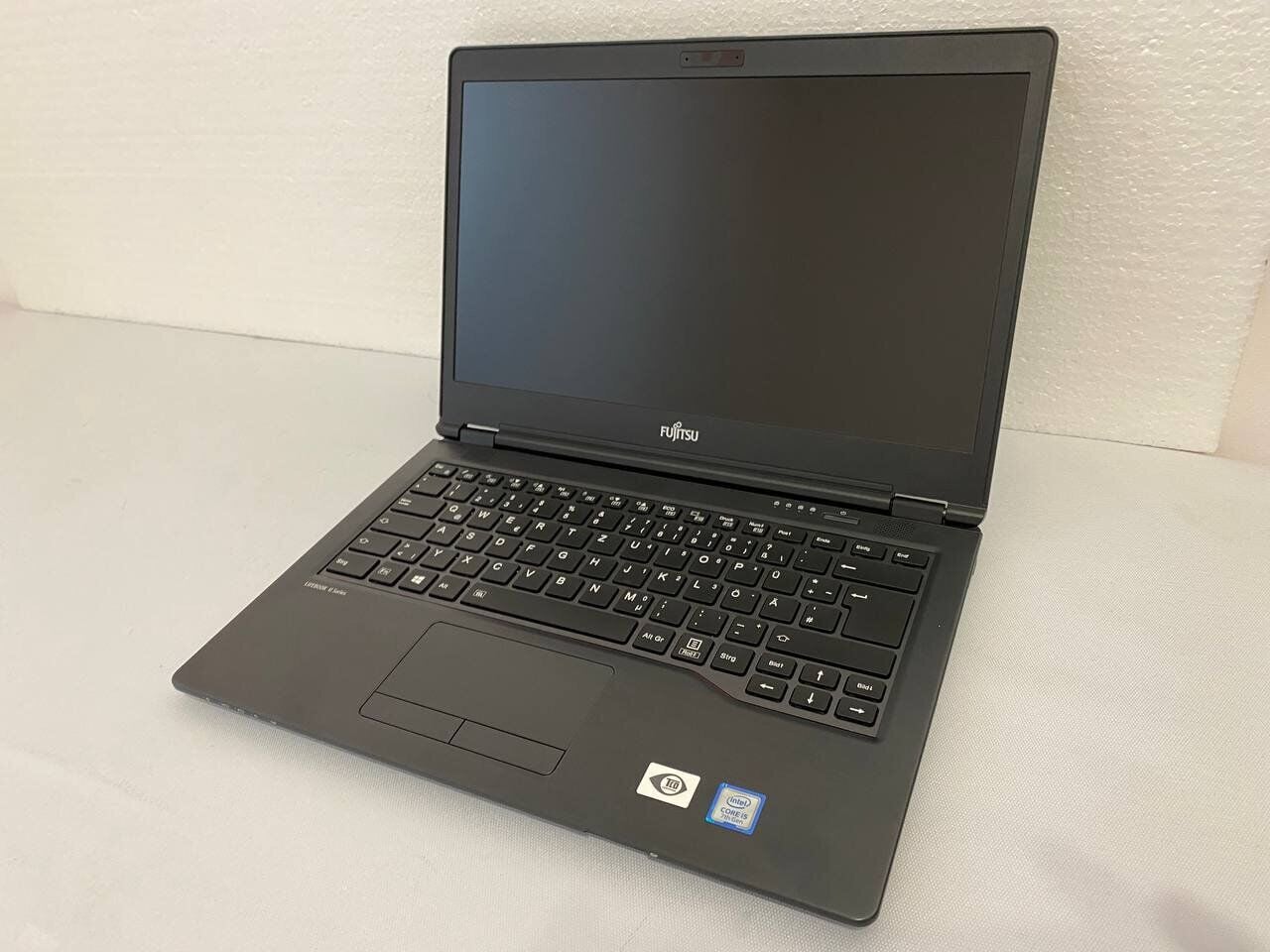 Купити ноутбук Fujitsu LifeBook U748 / 14" (1920x1080) IPS / Intel Core ...