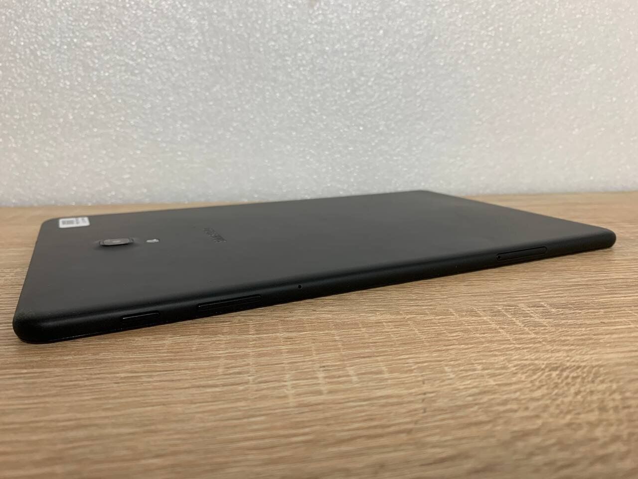 Купить планшет Samsung Galaxy Tab A (SM-T595) / 10.5" (1920x1200) IPS ...