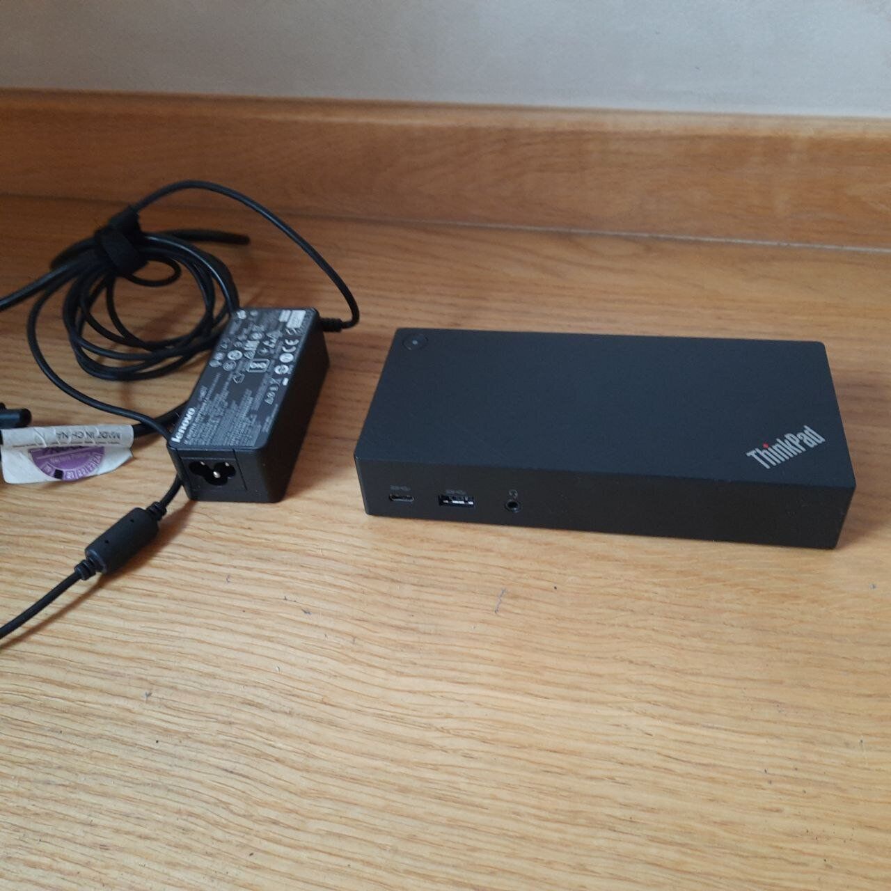 Купить док-станцию Lenovo ThinkPad USB-C Dock 40A9 / USB Type-C / VGA ...