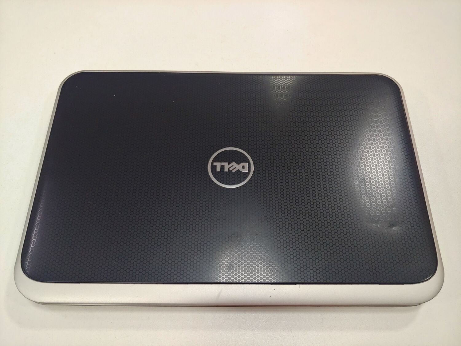 Dell Inspiron 7520 / 15.6 (1366x768) TN / Intel Core i5-3210M (2 (4 ...