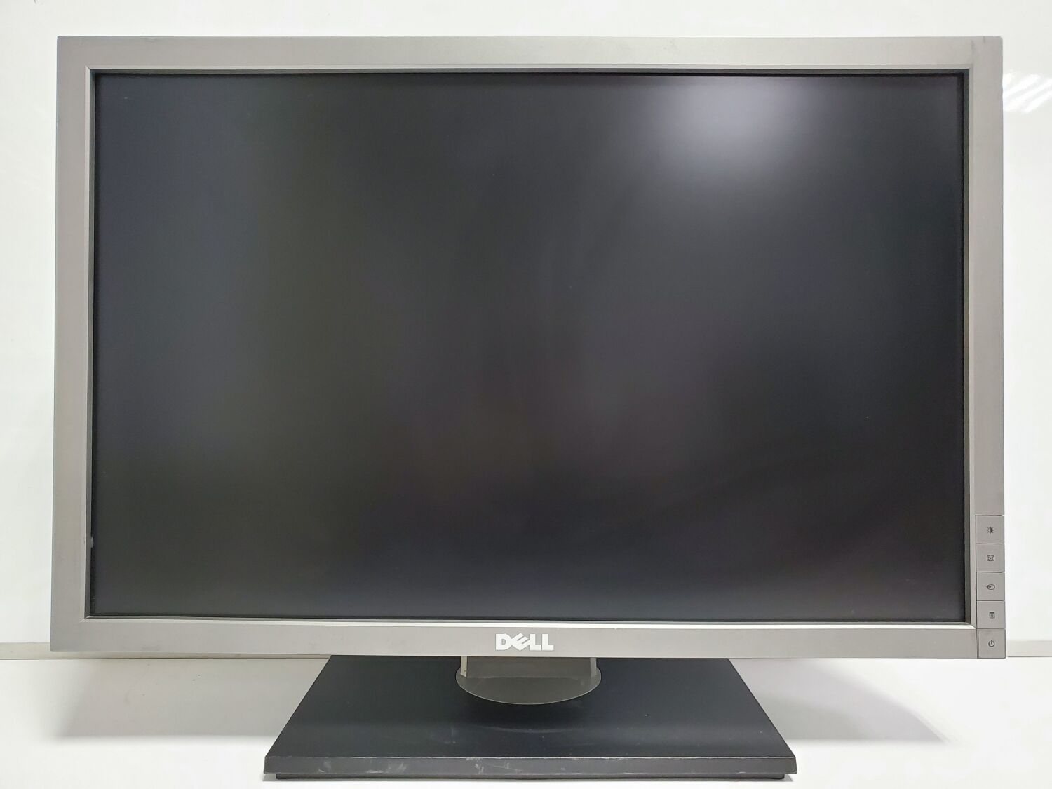 Купить монитор Dell 2209WA с E-IPS CCFL матрицей в Украине