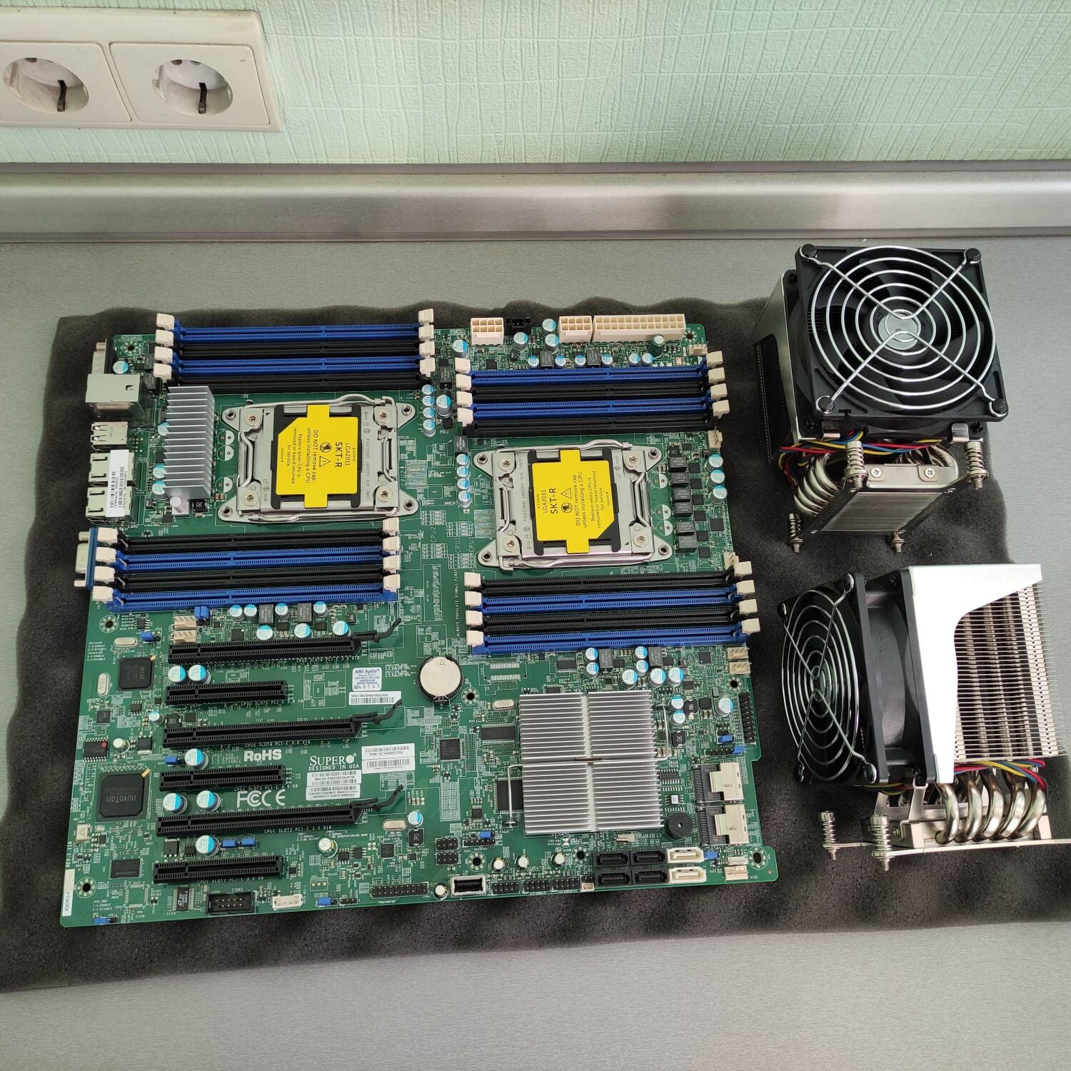 Купить комплект: Cерверна двопроцесорна материнська плата Supermicro ...