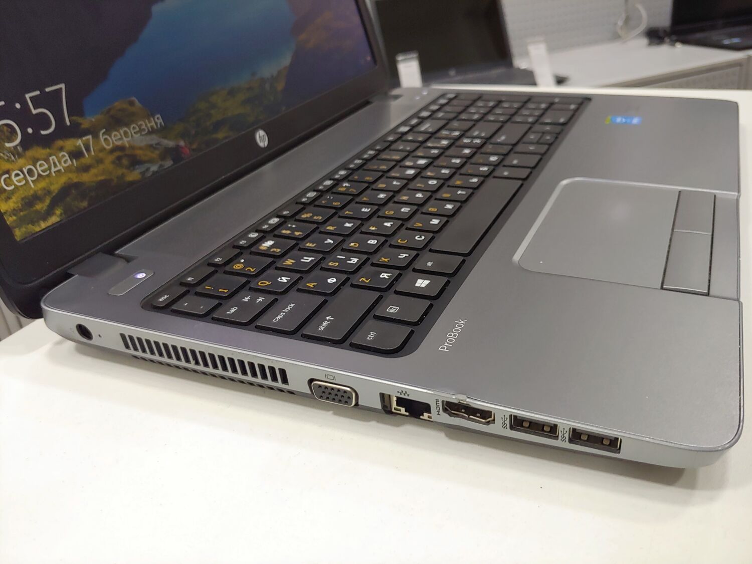 Уценка (Б-класс) - HP ProBook 450 G1 / 15.6" (1366x768) TN / Intel Core i5-4200M (2 (4) ядра по ...