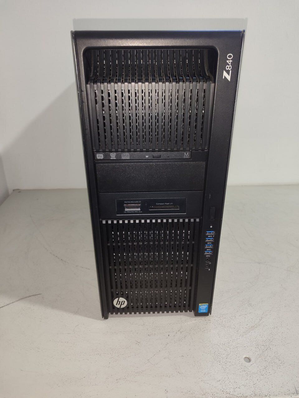 Купить рабочую станцию HP Z840 Workstation Tower / 2x Intel Xeon E5-2697 v3 (14 (28) ядер по 2.6 ...