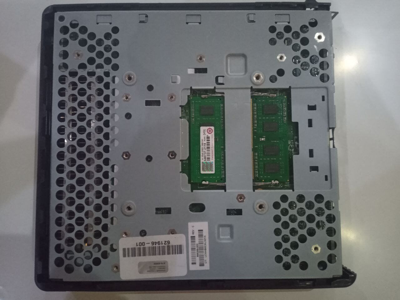 Купить неттоп HP t610 USFF / AMD G-T56N (2 ядра по 1.65 GHz) / 2 GB ...