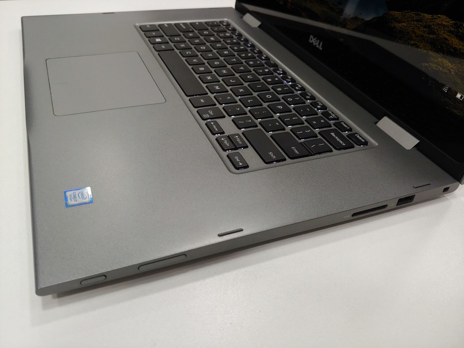 Dell Inspiron 15 5578 2-in-1 / 15.6" (1920x1080) Touch IPS / Intel Core ...