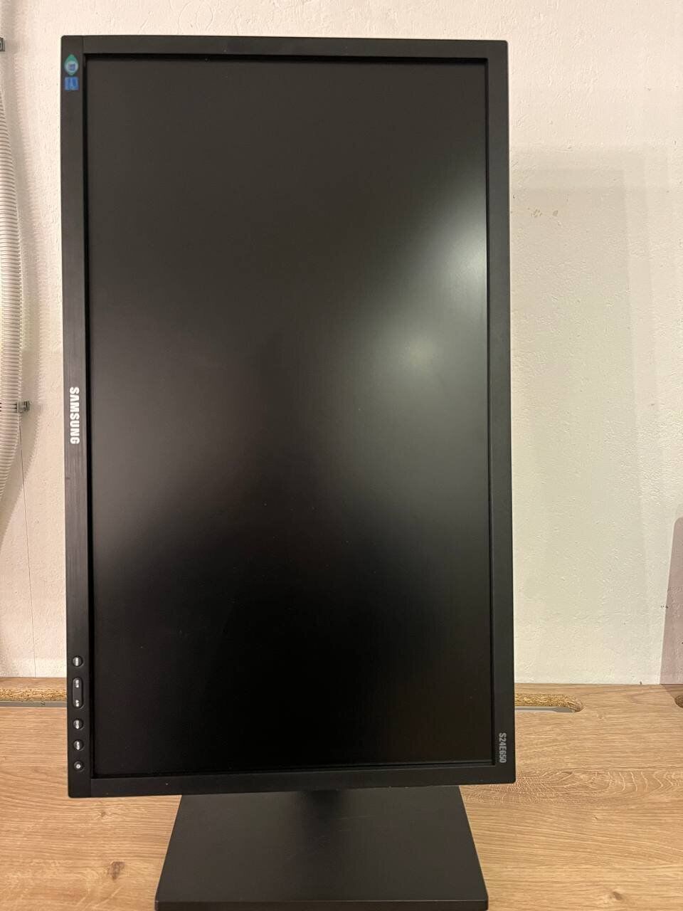 Купити монітор Samsung S24E650PL / 23.6" (1920x1080) PLS / VGA, HDMI ...