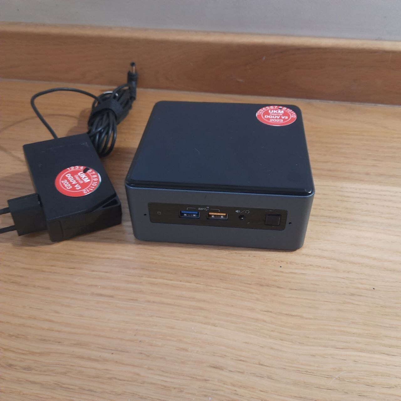 Купить Неттоп Intel NUC NUC8BEB USFF / Intel Core i3-8109U (2 (4) ядра ...