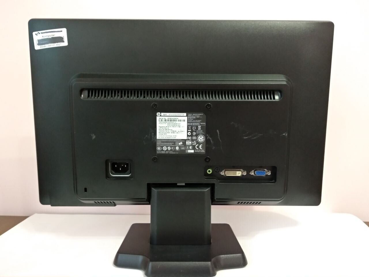 Купити Монітор HP W1972a / 18.5" (1366x768) TN / DVI, VGA, Audio ...