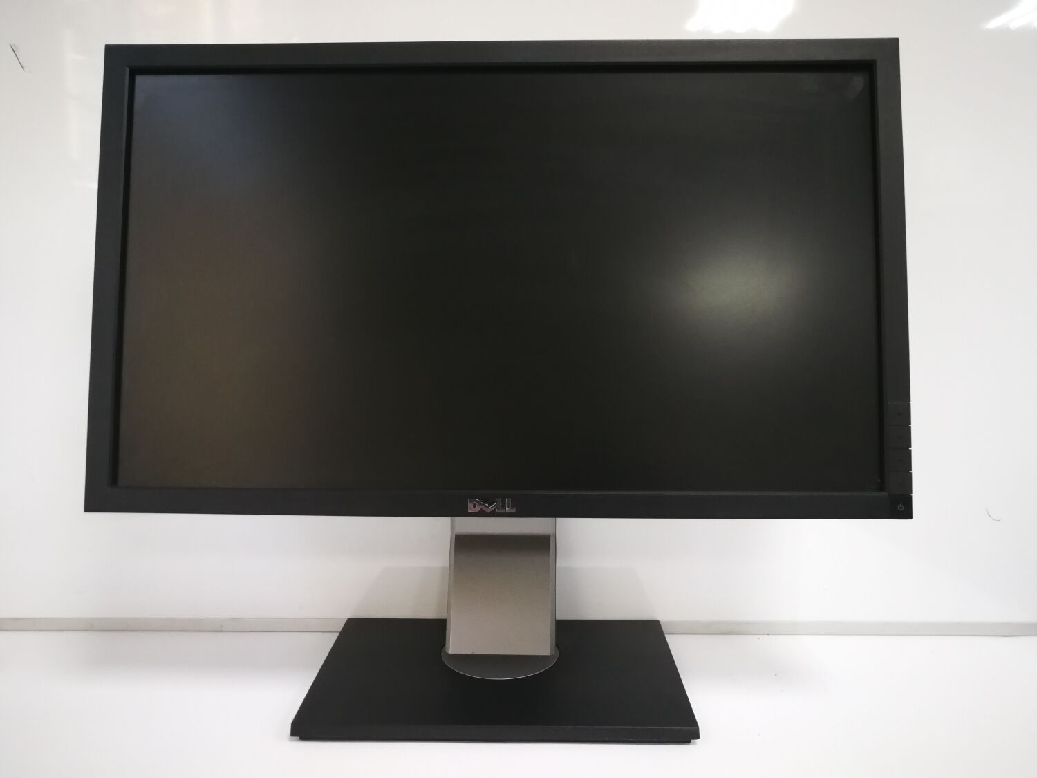 Купить монитор Dell 23" с TFT матрицей в Украине