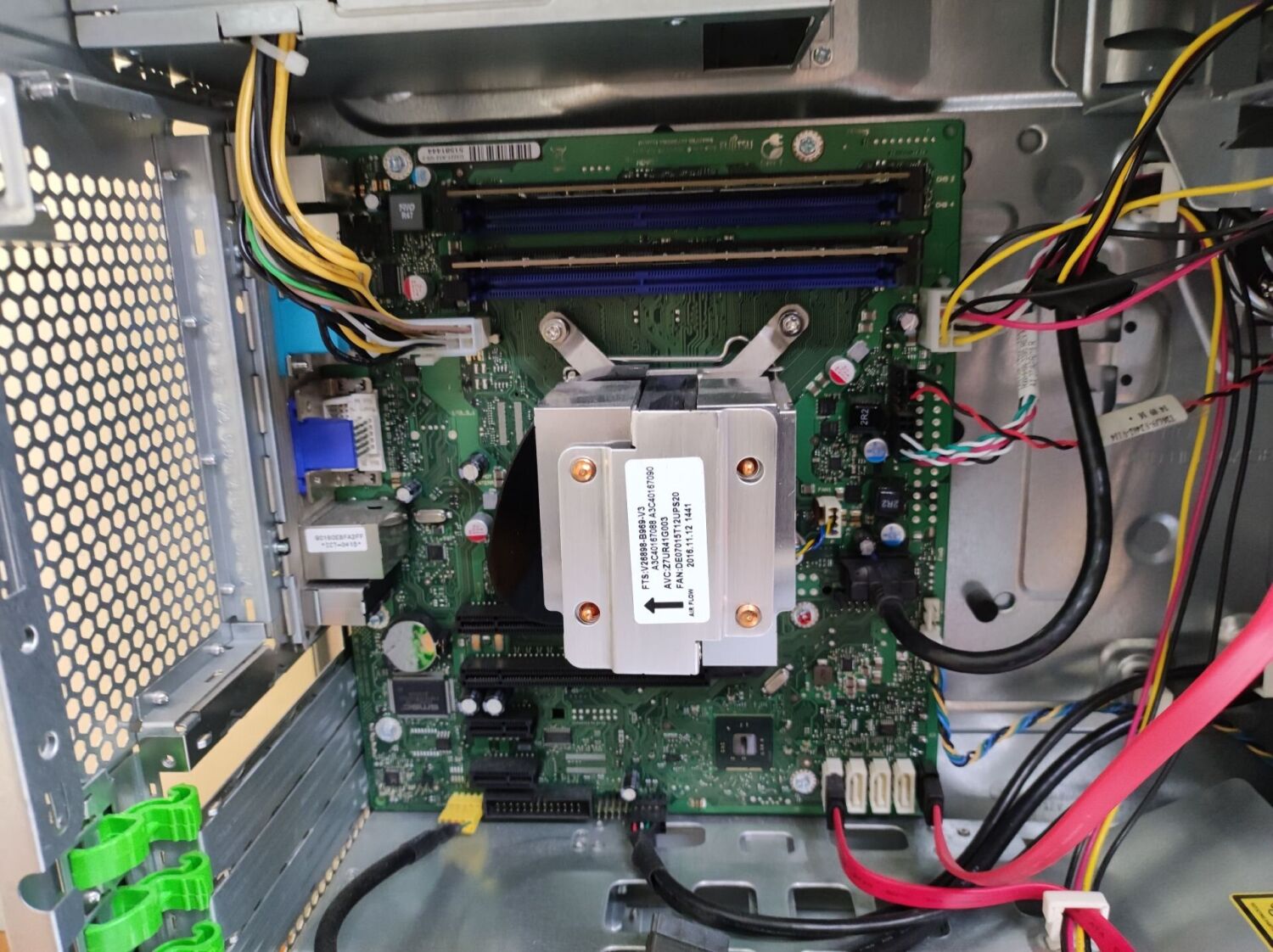 Купить Компьютер Fujitsu Esprimo P720 E90+ Tower / Intel Core i5-4590 ...