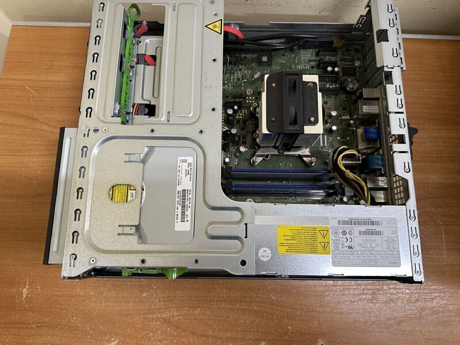 Купить Компьютер Fujitsu Esprimo E720 E90+ SFF / Intel Core i5-4570 (4 ...