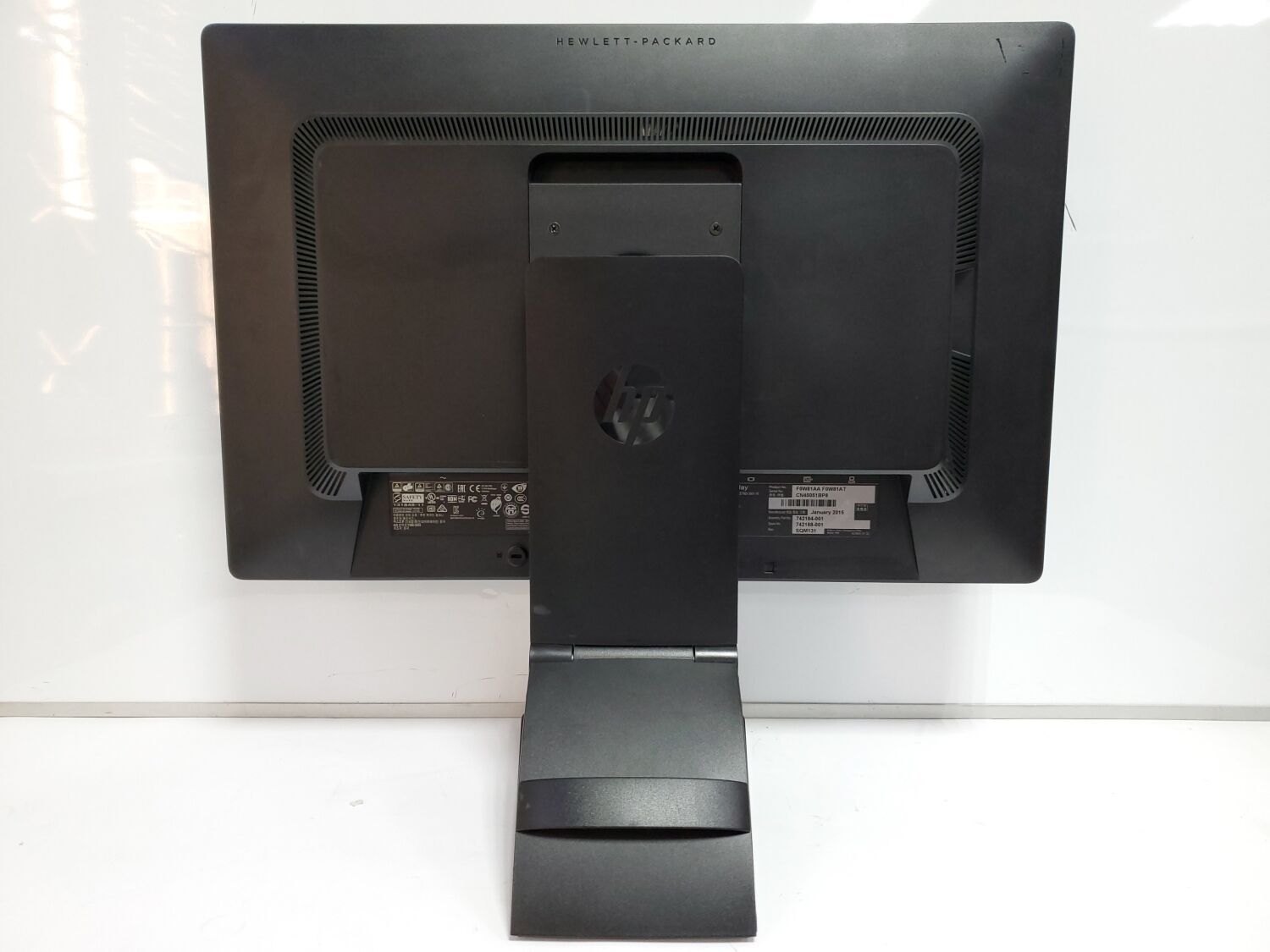 Купить монитор HP EliteDisplay E241i с AH-IPS LED матрицей в Украине по ...