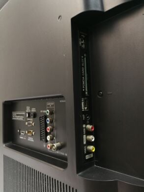 Телевизор LG 37LD420C / 37" (1920х1080) / 450 кд.м2 / 4 мс / 60 Гц ...