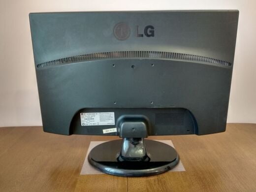 Купити Монітор LG Flatron W2343T-PF / 23" (1920x1080) TN+film / DVI ...