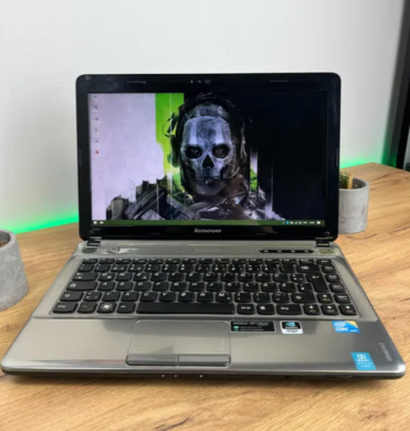 Купить ноутбук Lenovo IdeaPad Z360 13.3" (1366x768) TN на базе Intel Core i5-450M и nVidia ...