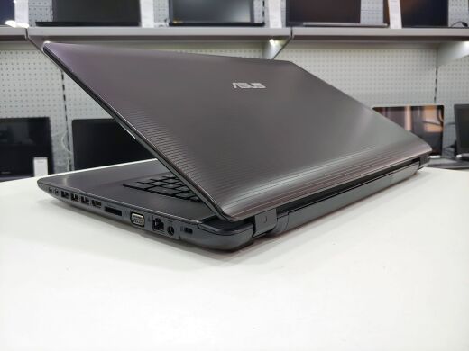 Asus K73E-BBR7 / 17.3" (1600x900) TN / Intel Core i3-2350M (2(4) ядра ...