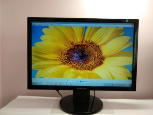Монітор Samsung SyncMaster 2243LNX з 22" (1680x1050) TN матрицею в Україні.