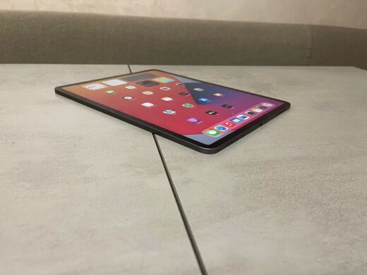 Купити Планшет Apple iPad Pro A1876 / 12.9" (2732x2048) IPS / Apple ...
